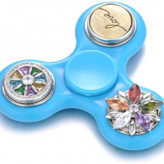 Spinner til snap knap, inkl. 3 knapper i matchende farve.