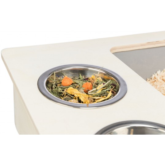 Foderstation til mad, vand, hø og grønt.